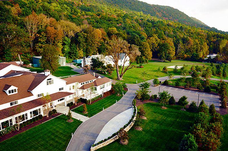 Mountainside Treatment Center: Reviews, Insurance & Info (Canaan, CT)